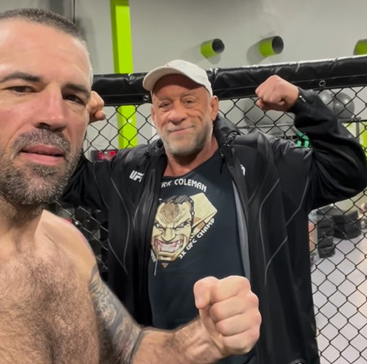 Mark Coleman volta à academia após incêndio e internação | combate | ge