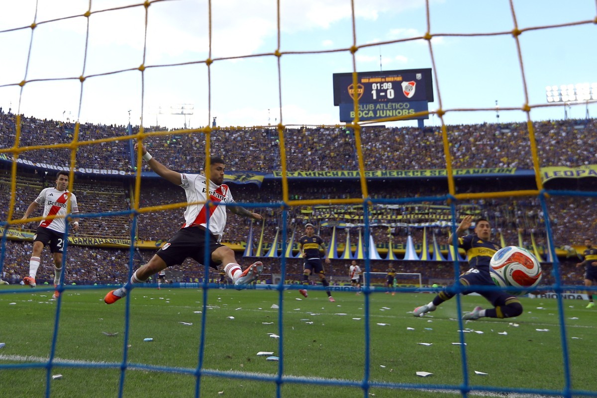 Boca vence River na Bombonera, garante vaga na Libertadores e complica ...