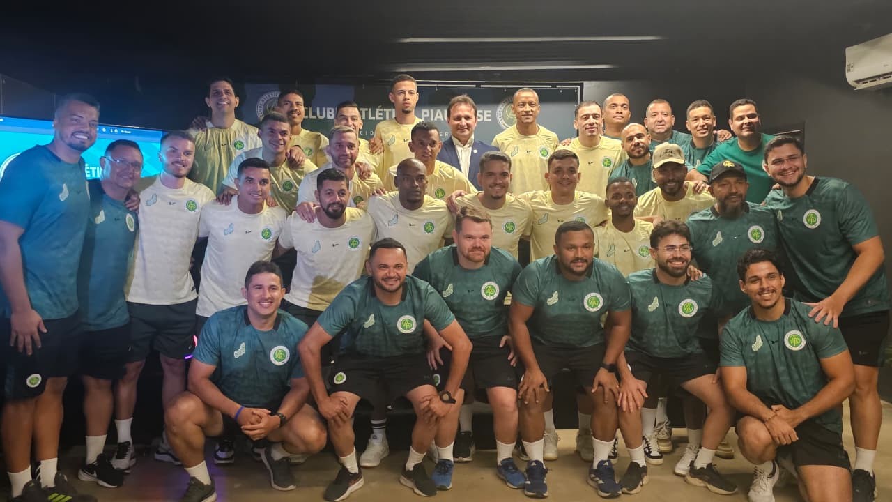 Atlético-PI apresenta elenco de futsal com 17 jogadores para 2026 | Ge
