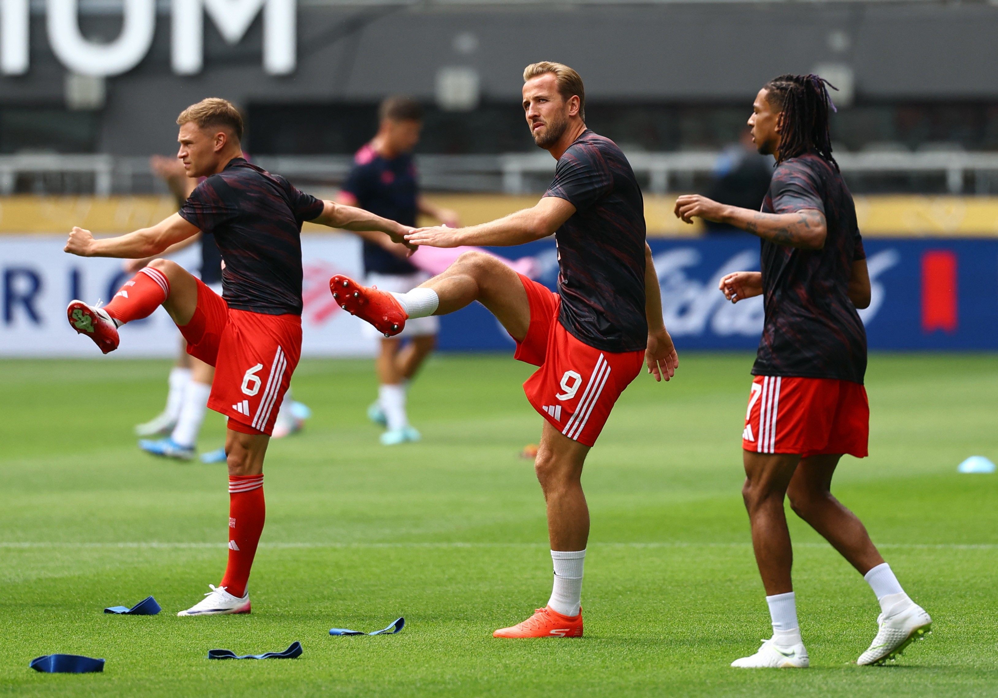 Harry Kane passa em branco em massacre do Bayern e bate recorde de ...