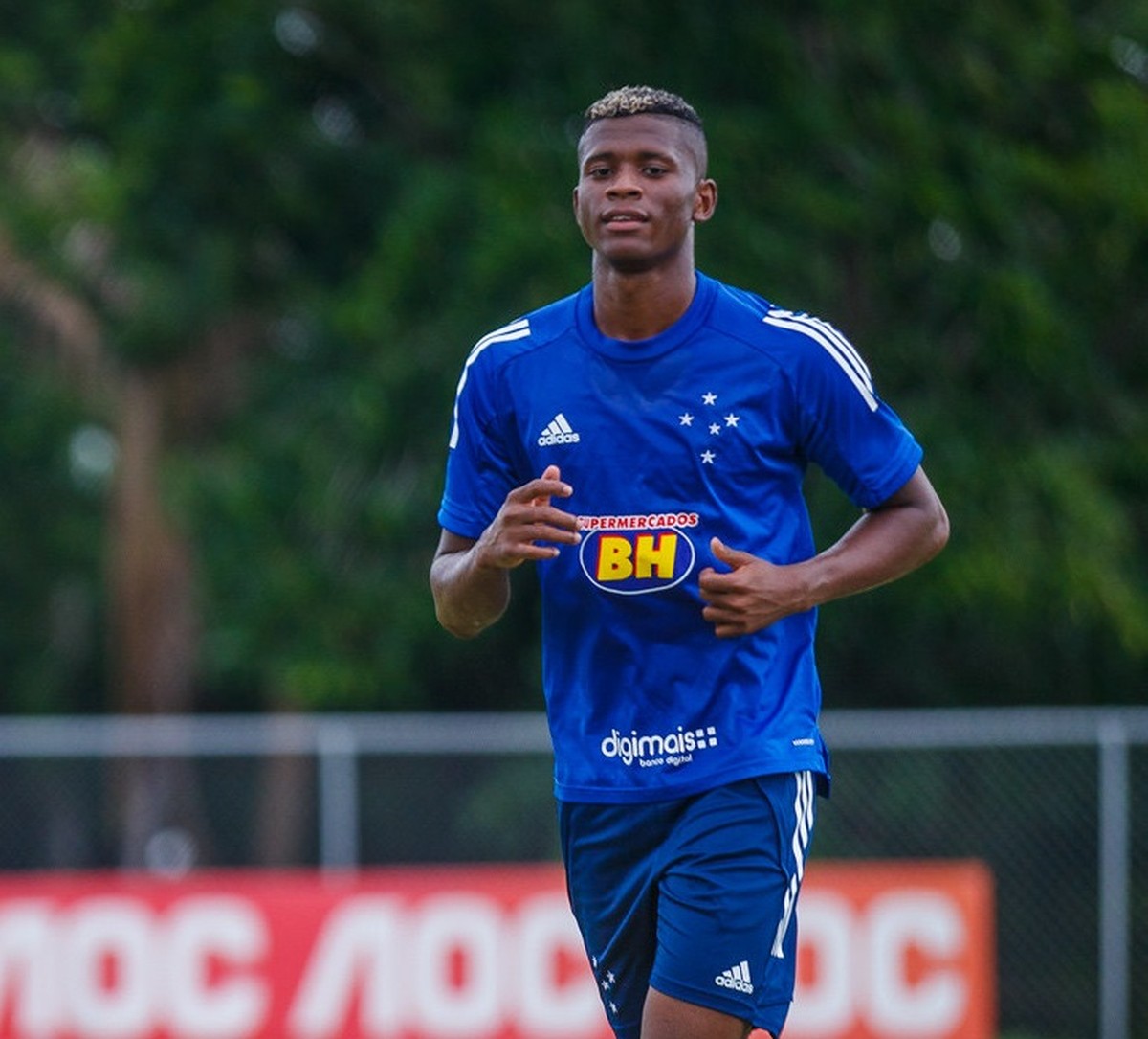 Grêmio Retoma Conversa Com O Cruzeiro Para Ter Lateral Orejuela