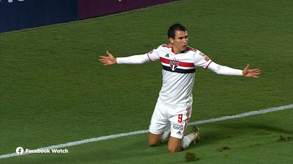 Daniel Alves e Reinaldo aumentam participação em gols como alas no São ...