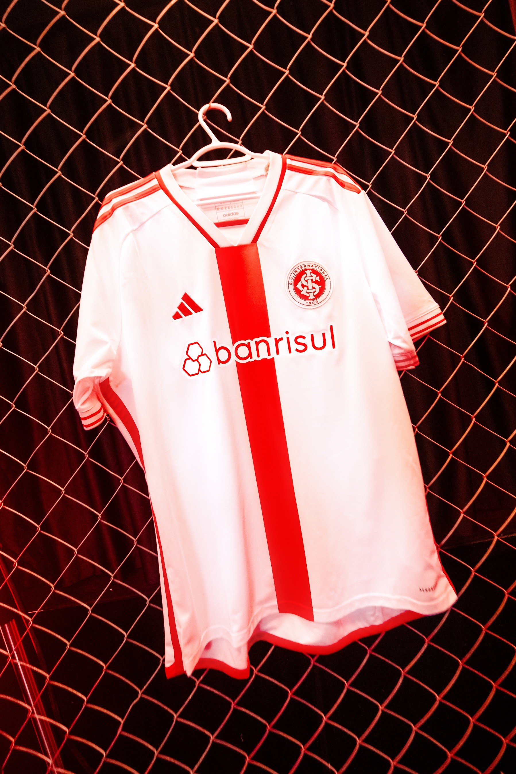 Inter lança camisa reserva para a temporada; veja fotos | Ge