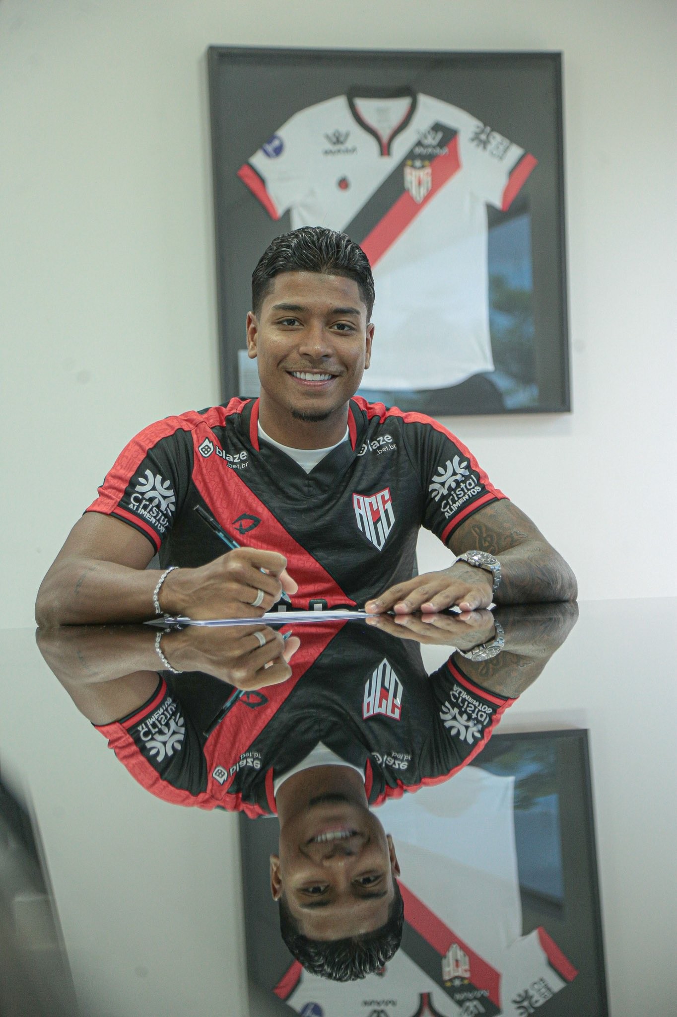 Atlético-GO anuncia contratação do meia Matheus Índio | Ge
