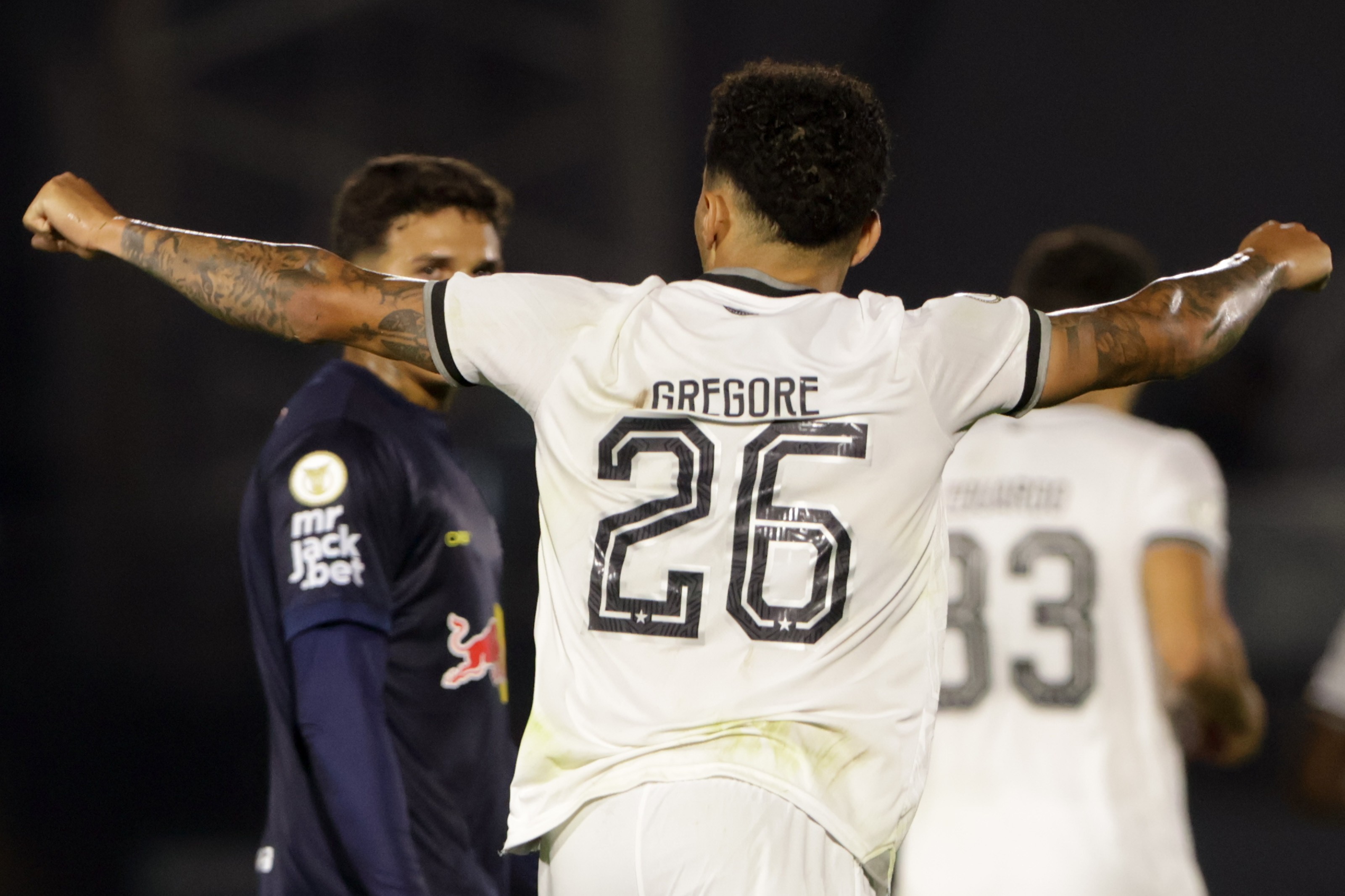 Viralizou: Gregore, o pitbull, Gol do Gabigol após 14 jogos e expulsão ...
