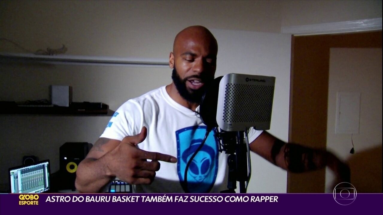 Astro do Bauru Basket, Larry Taylor faz sucesso como rapper | Ge
