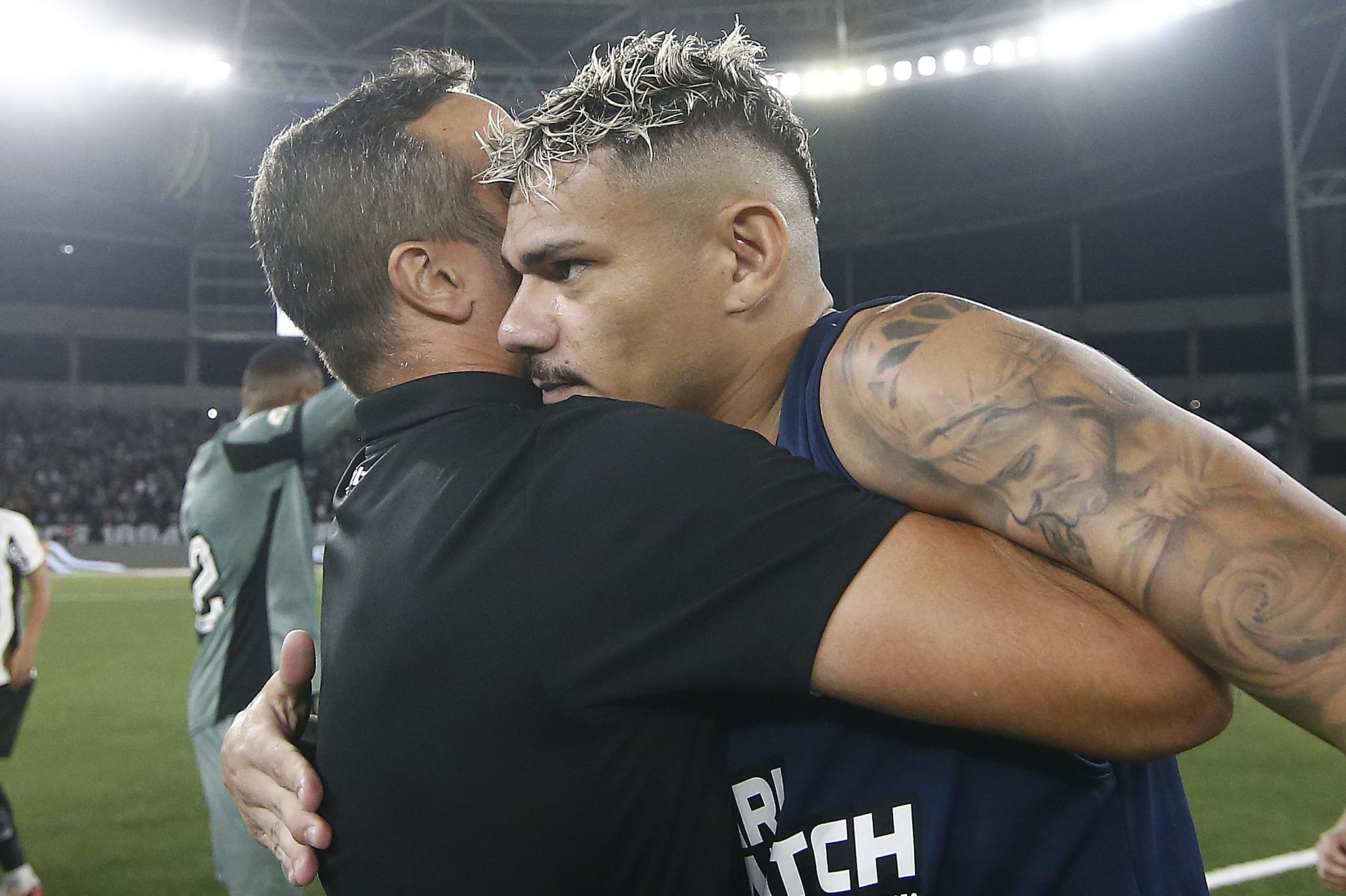 Tiquinho se emociona ao rever gol em Botafogo x Palmeiras: 'O mais f*' | Ge