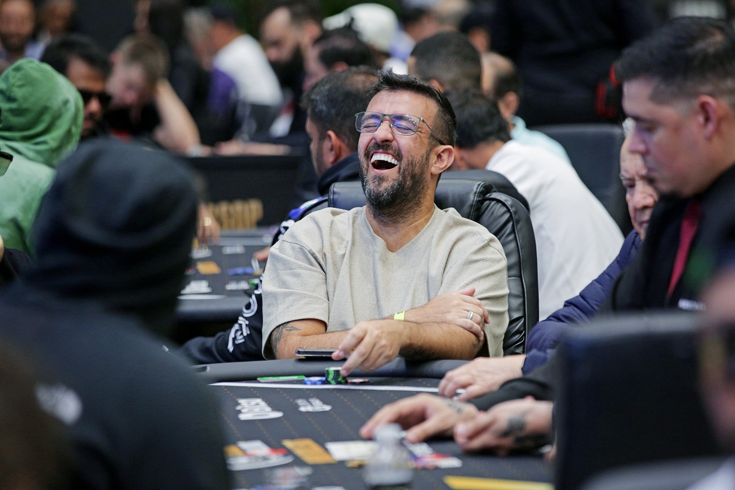 Akkari: "O brasileiro é o melhor jogador de poker do mundo disparado" | Ge