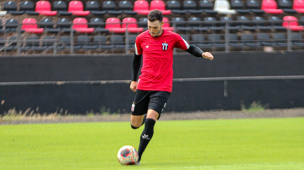 Jean Victor pede Botafogo-SP focado no Água Santa após troca de ...