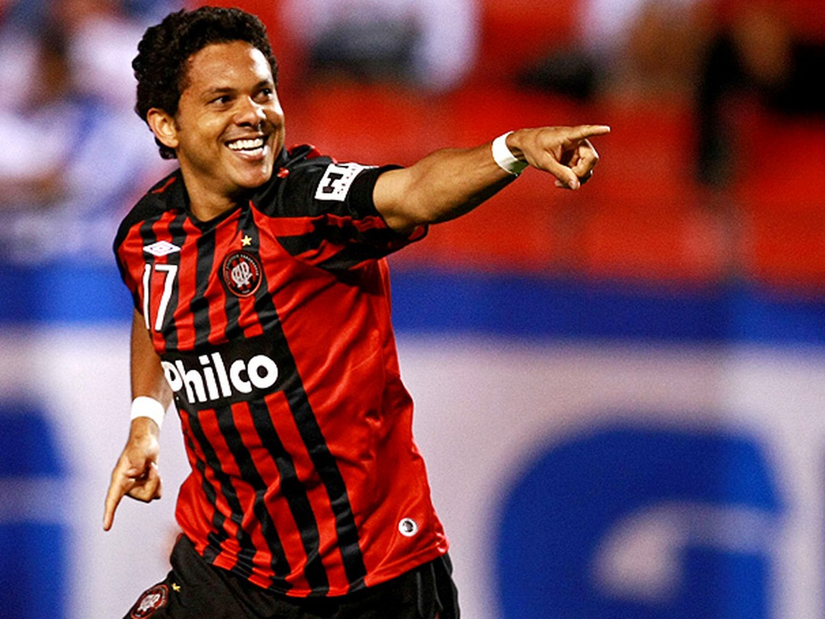 Ex-Corinthians e Palmeiras, Marcinho é anunciado como auxiliar técnico ...