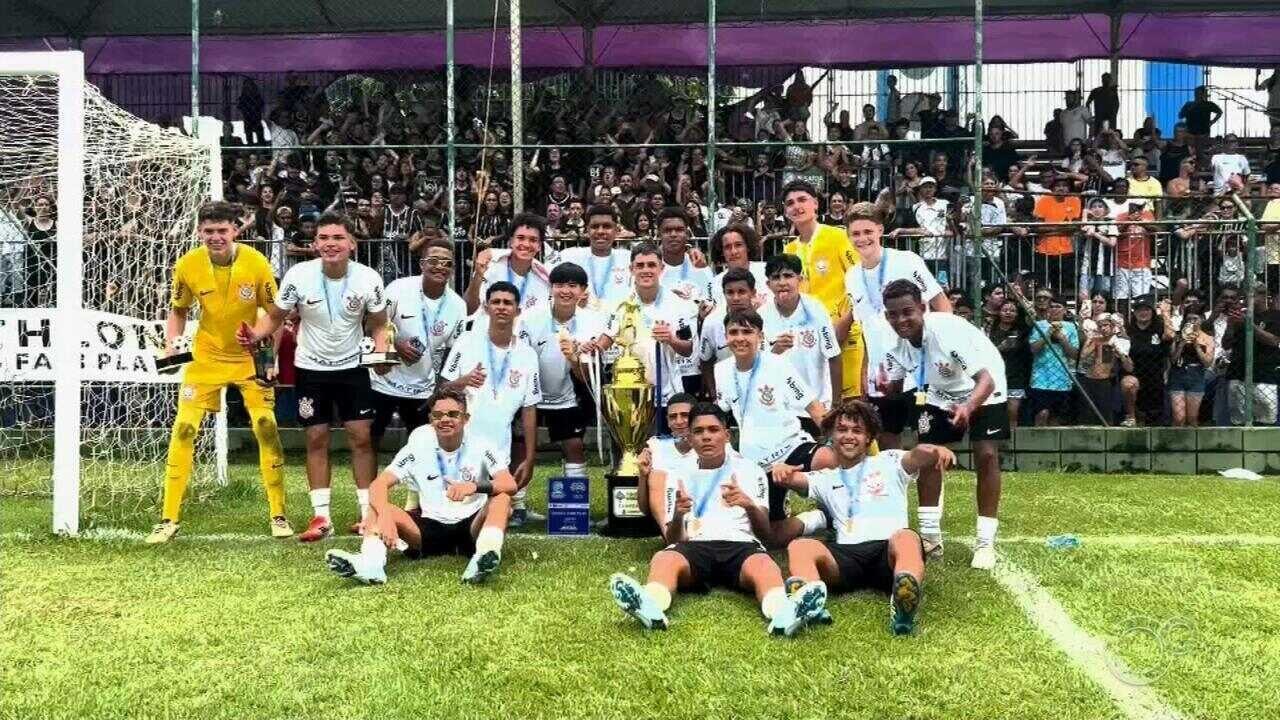 Diretor do Corinthians confirma saída do filho de Fagner para o ...