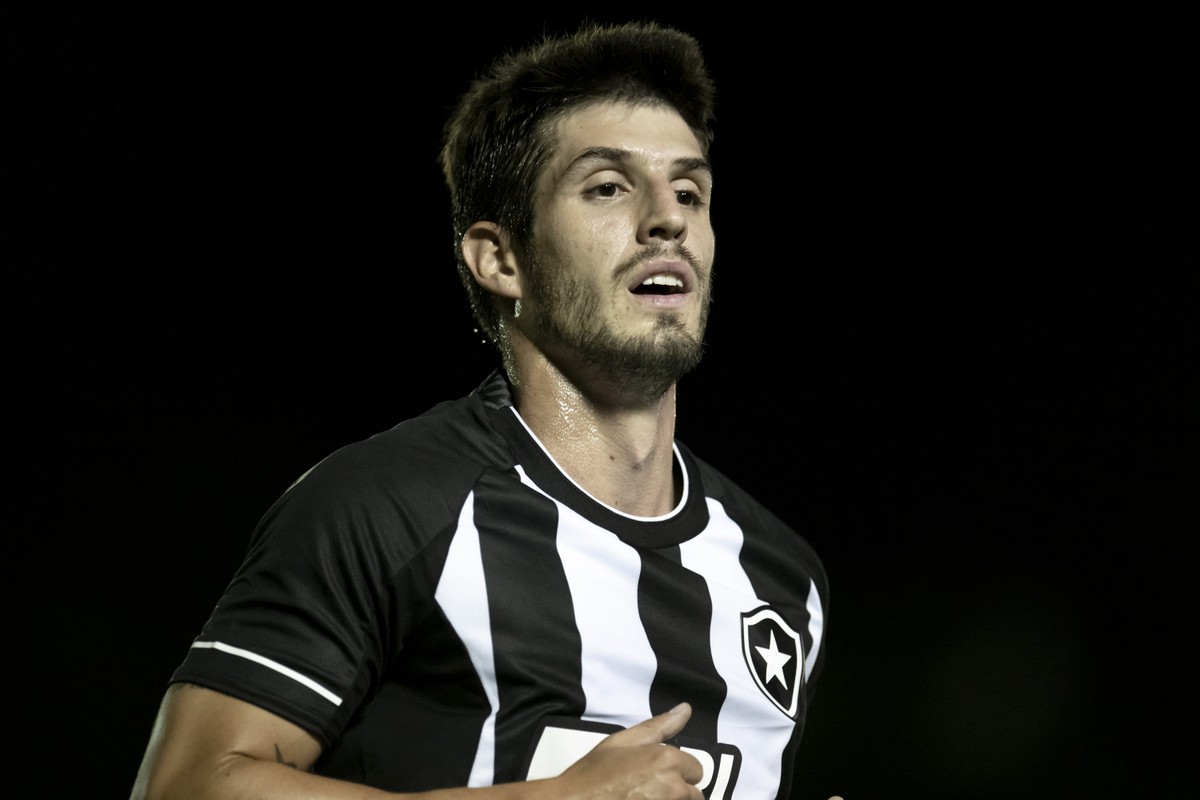 Piazon diz que cobrança da torcida do Botafogo é "chata" e deixa futuro ...