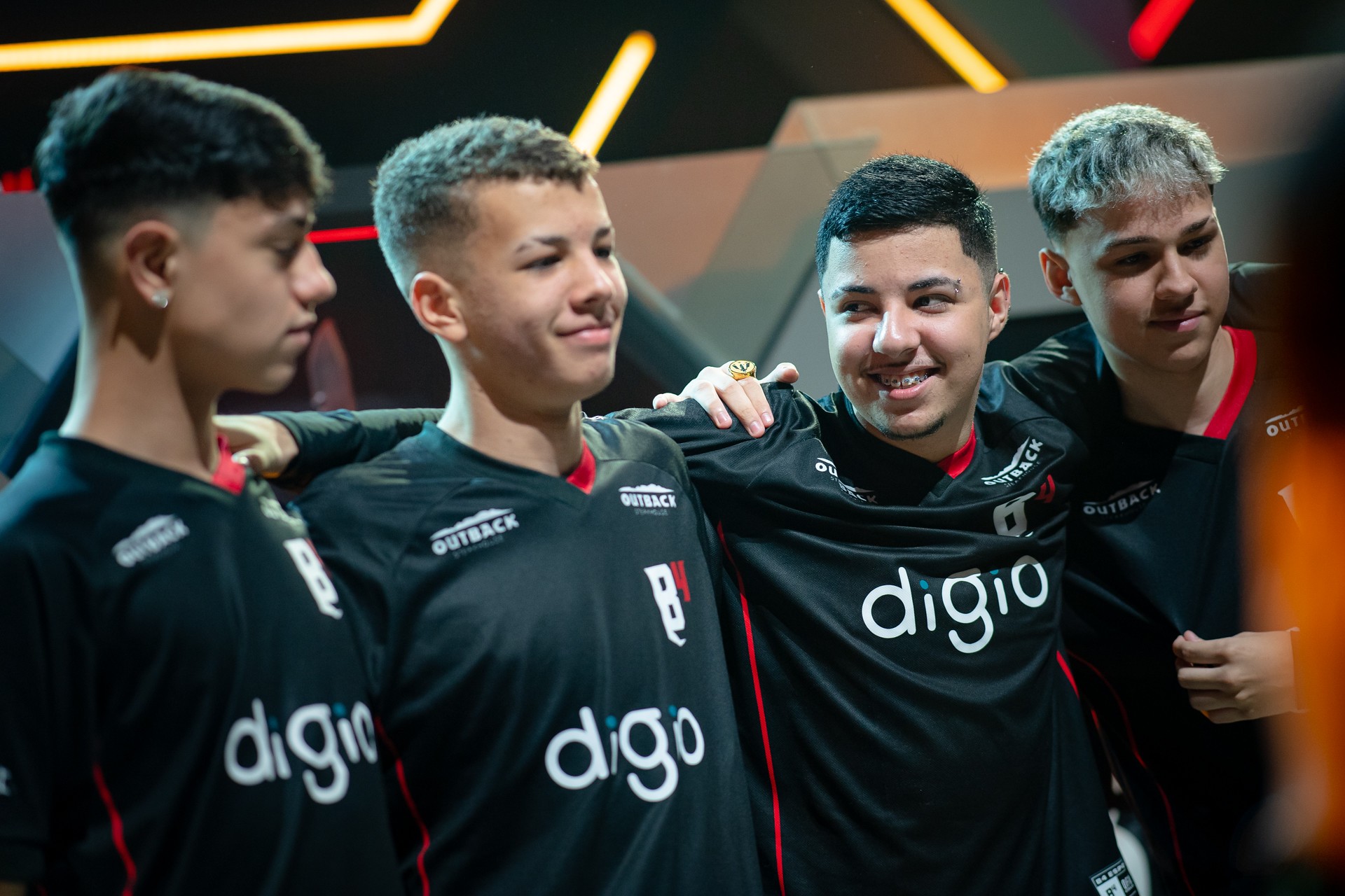 LBFF 2023: B4 anuncia reformulação no elenco | Ge