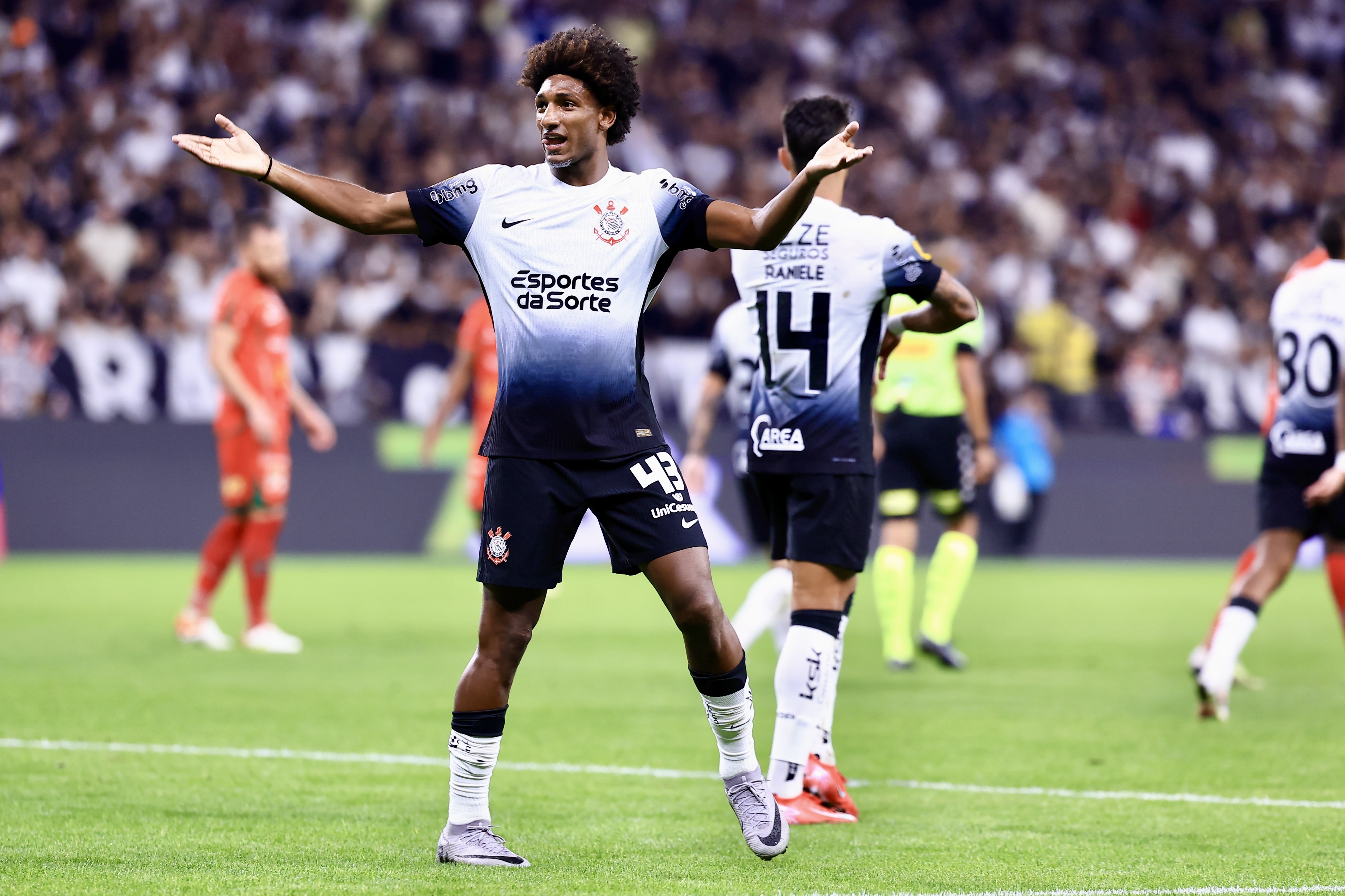 Análise: Talles Magno começa a pedir passagem no Corinthians de Ramón Díaz