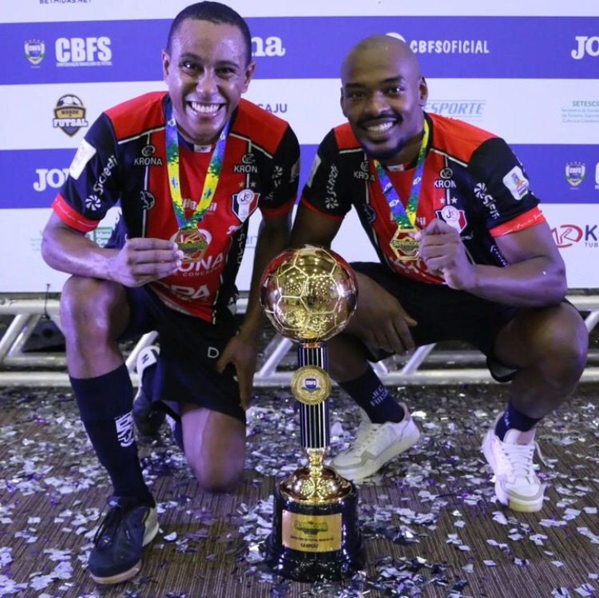 Dupla que jogou a Copa Rio Sul de Futsal por Três Rios conquista a ...