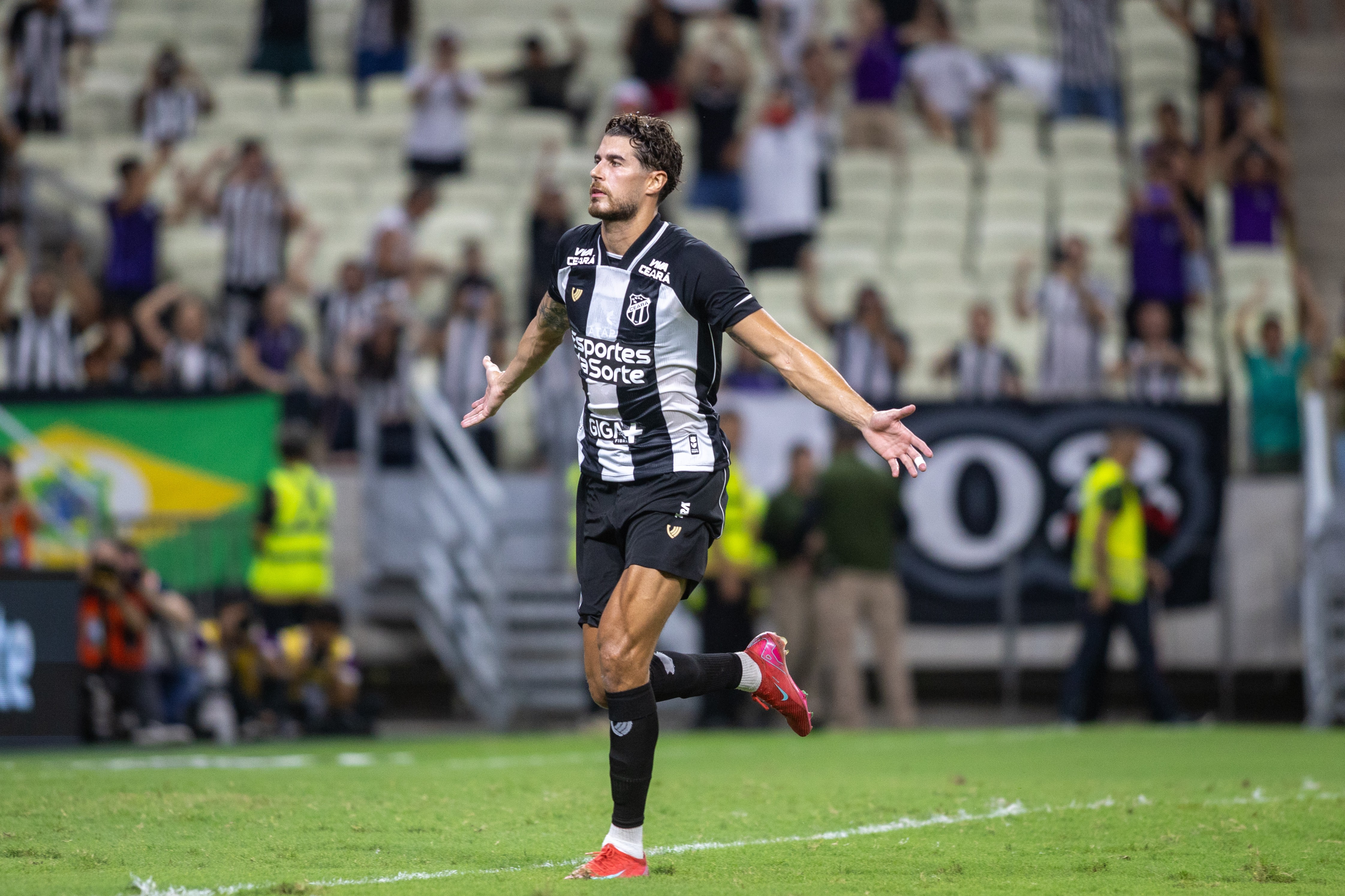 Dupla de atacantes vai bem, e Especialista valoriza acima dos Mais ...