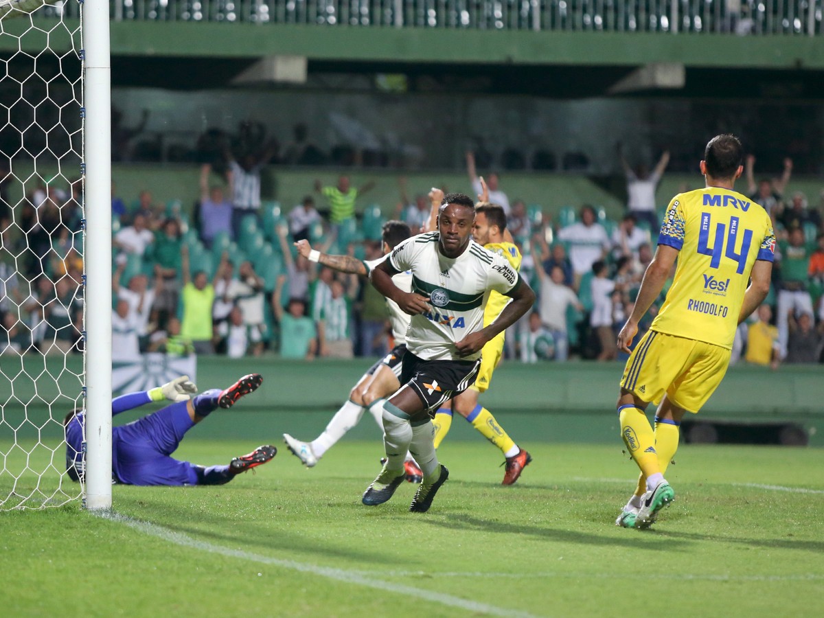 Coritiba tenta quebrar jejum de quase cinco anos sem vencer o Flamengo ...