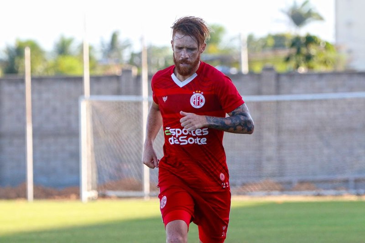 América-RN anuncia Souza, ex-Náutico, com vídeo inspirado em ídolo homônimo | américa-rn | ge