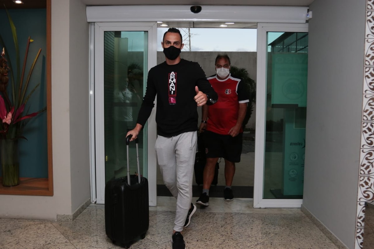 Cirurgia do filho é bem sucedida e Victor Rangel se reintegra ao elenco ...