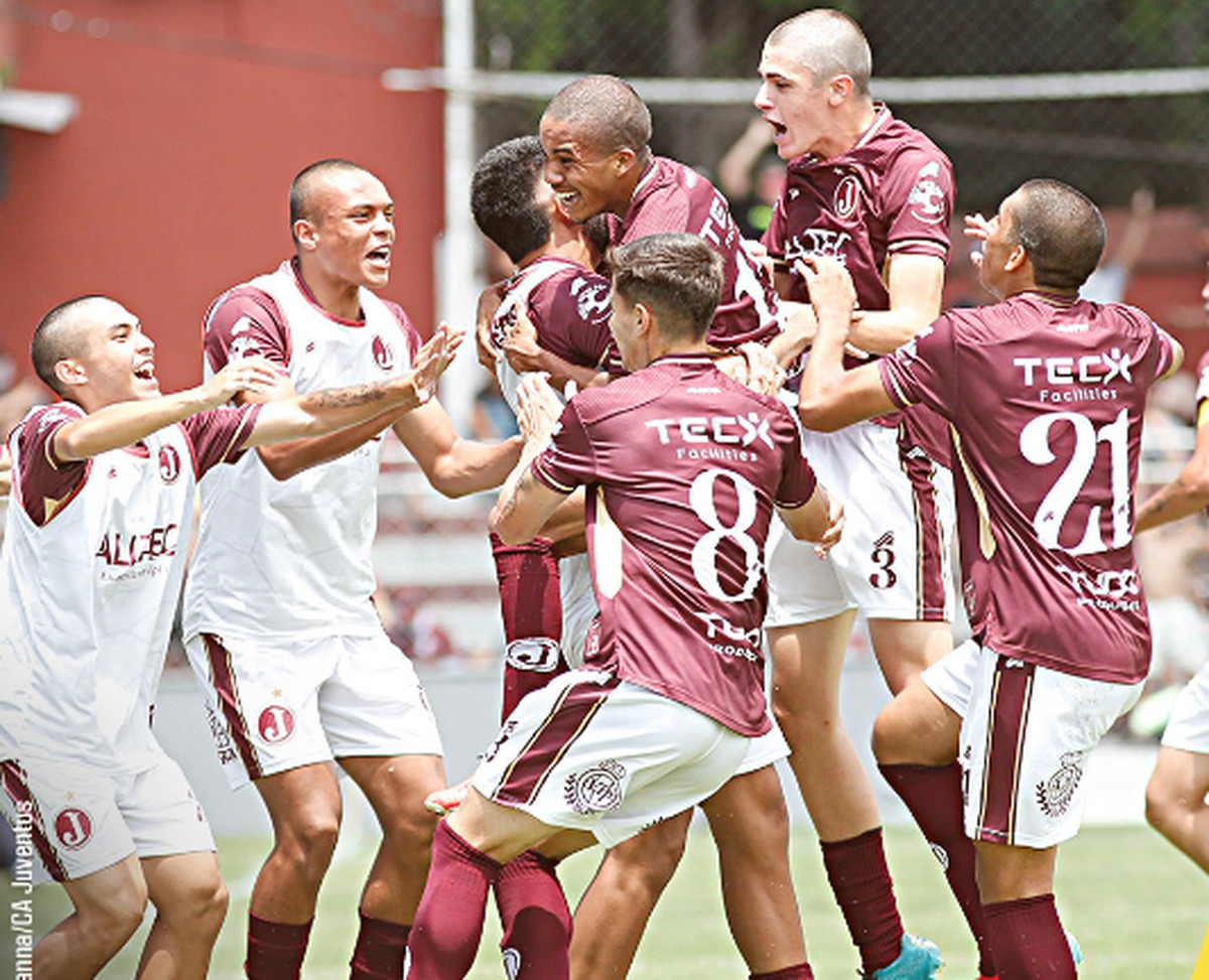 Juventus-SP vence Monte Azul em estreia da Copinha | copa SP de futebol ...