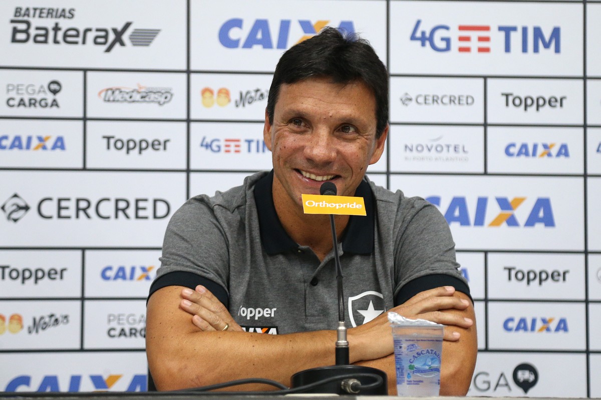 Botafogo apresenta Zé Ricardo: "Importante trabalhar em um clube ...