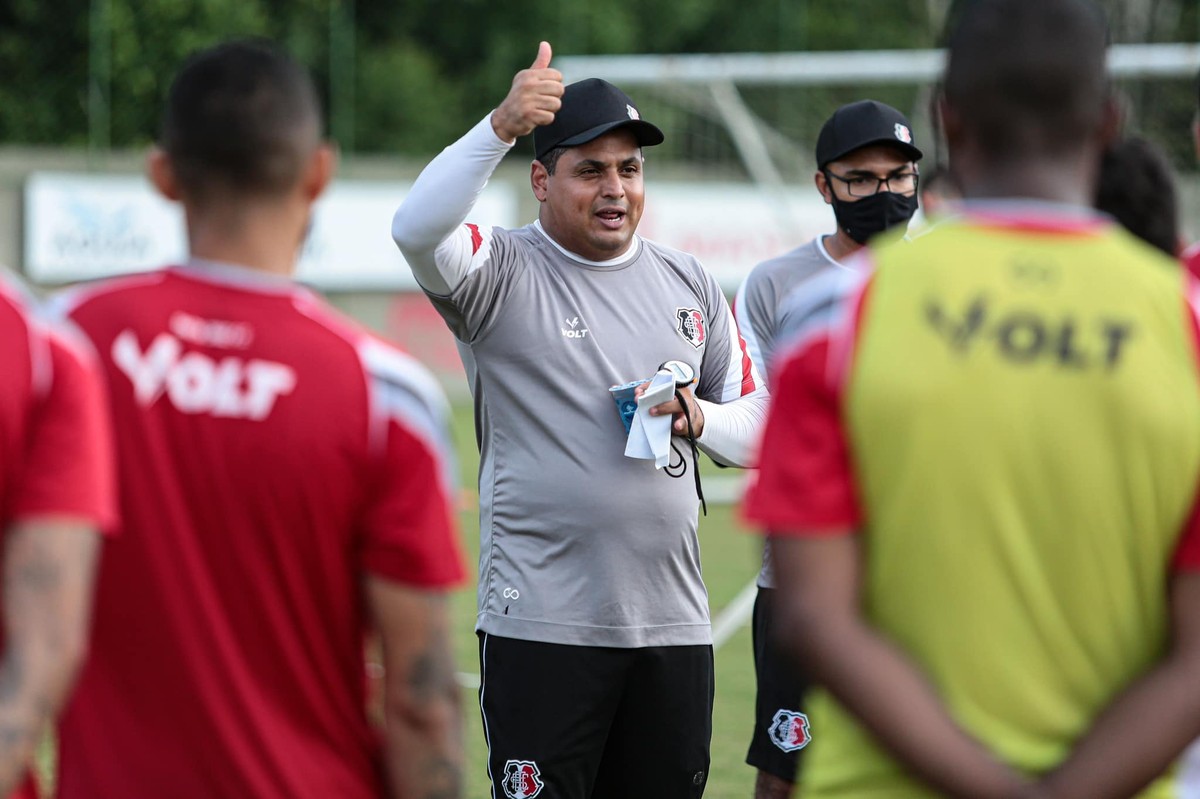 Leston mantém base titular do Santa Cruz para clássico, mas não ...