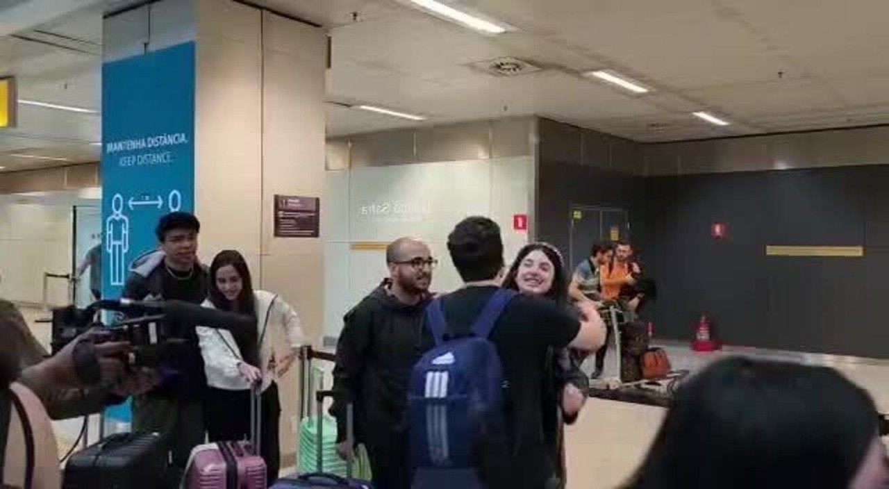 Valorant: LOUD desembarca em SP e é recebida por torcedores; vídeo ...