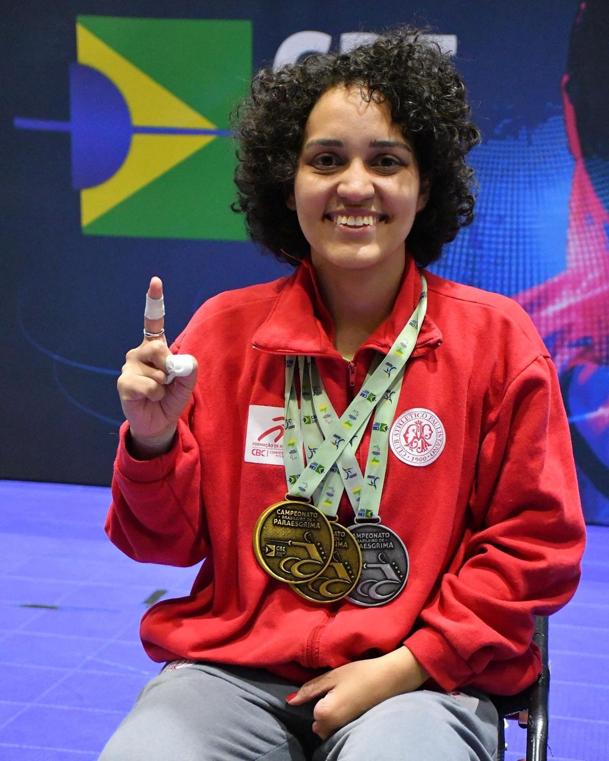 Atleta paralímpica, piauiense Rayssa Veras conquista três medalhas no Brasileiro de Paraesgrima ...