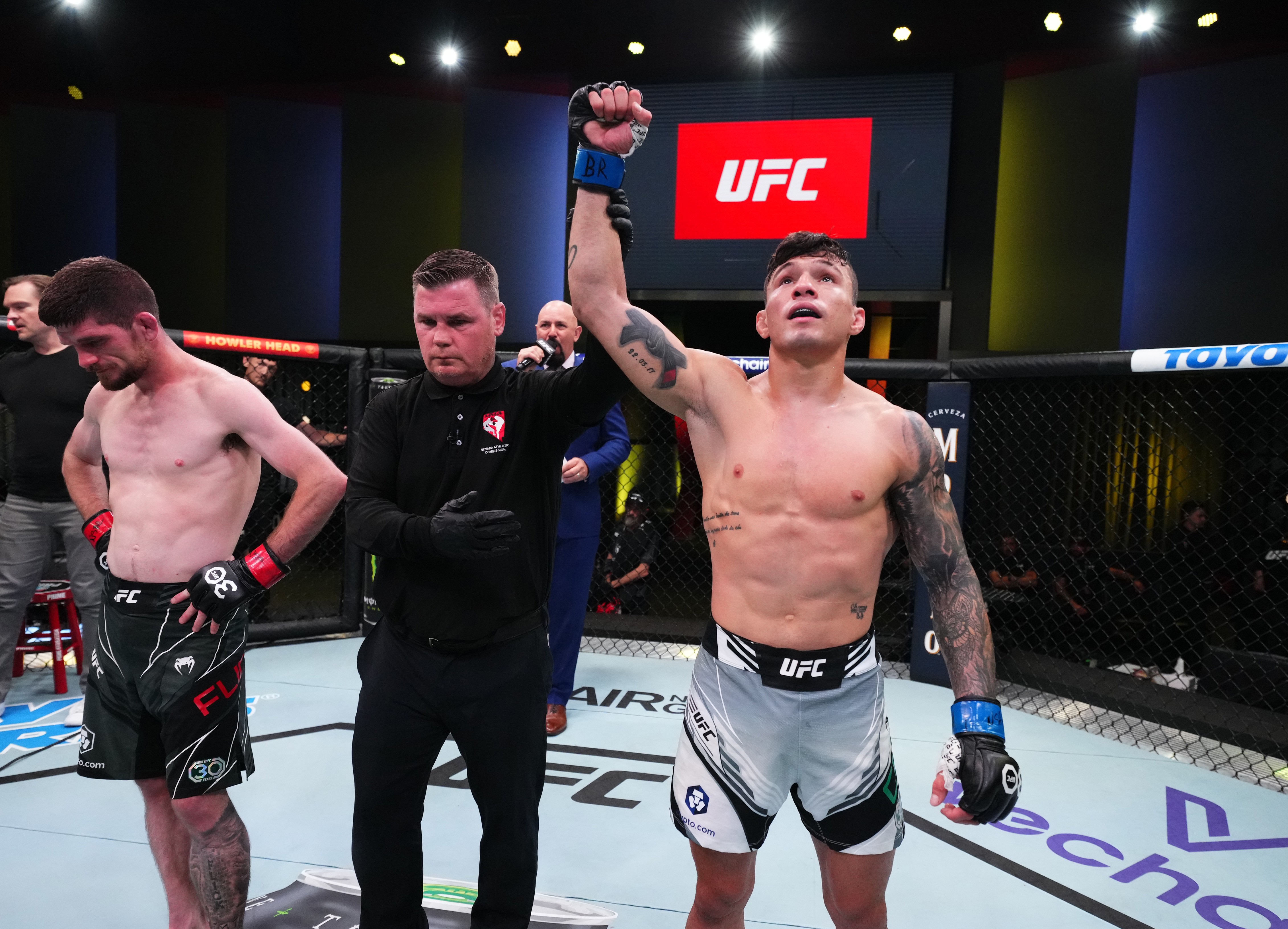 Após vitória, Alessandro Costa diz que pode mostrar "90% mais" no UFC | Ge