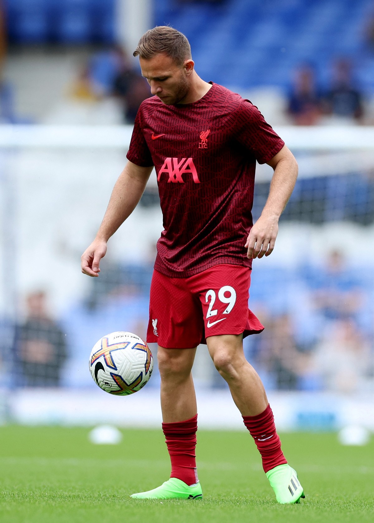 Tudo pela Copa! Arthur joga com time sub-21 do Liverpool para pegar ...