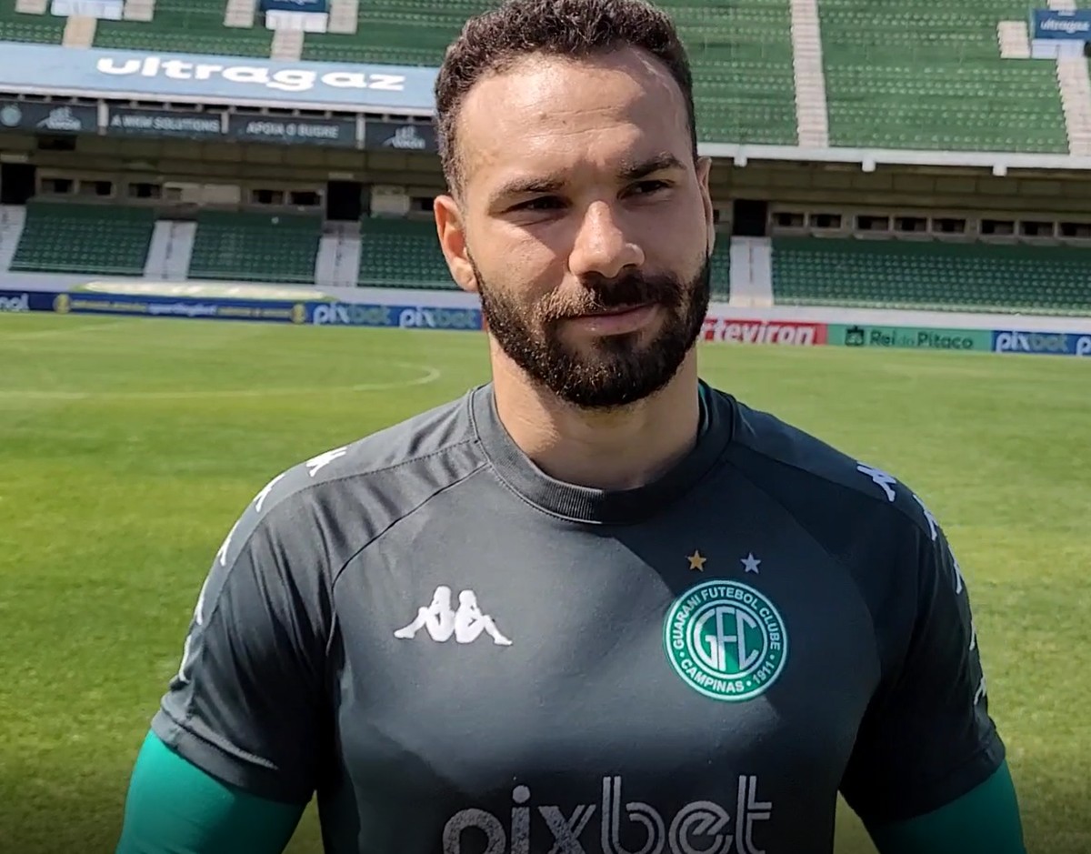 Edson elogia ambiente no Guarani após reabilitação na Série B ...