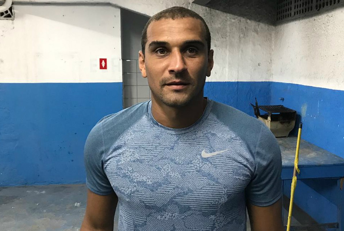 Sobrevivente de terremoto, Bruno Lopes assume o papel de "homem gol" no ...