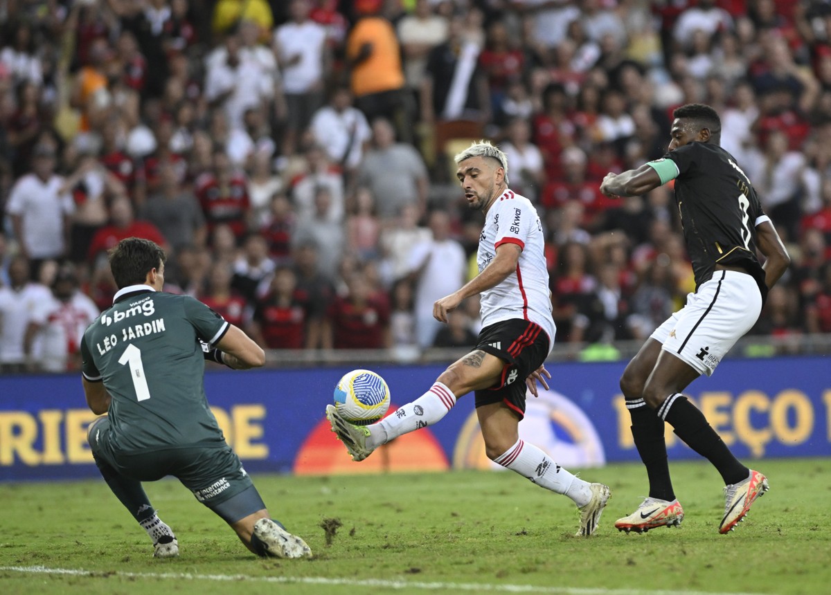 Goleada histórica do Flamengo em cima do Vasco mostra o abismo entre os dois clubes hoje | Blog ...