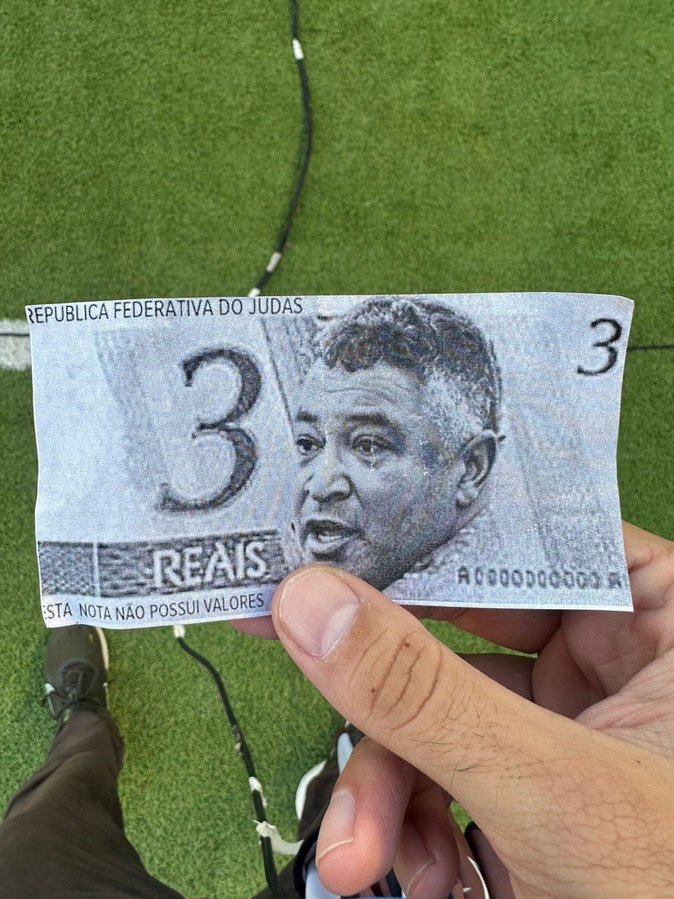 Nota De 3 Reais Notas De Três Reais Banzeiros