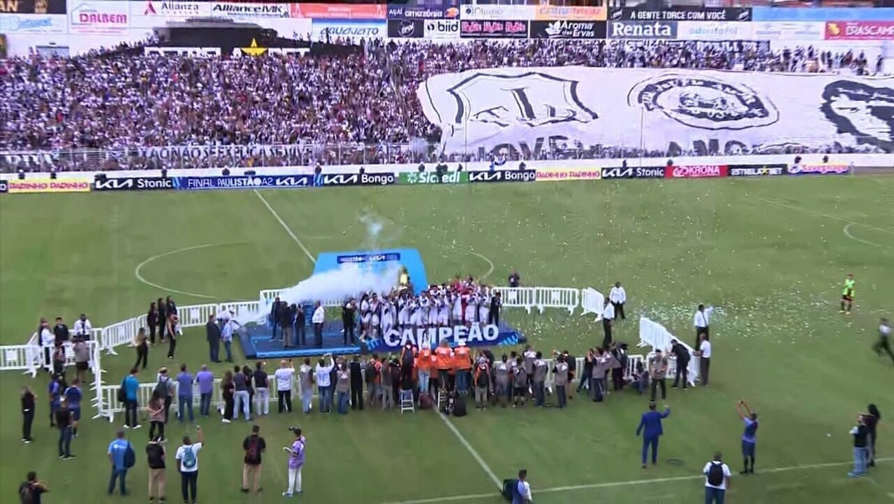 Herói do título da Ponte na Série A2, Caíque França vibra: "Pelo menos ...
