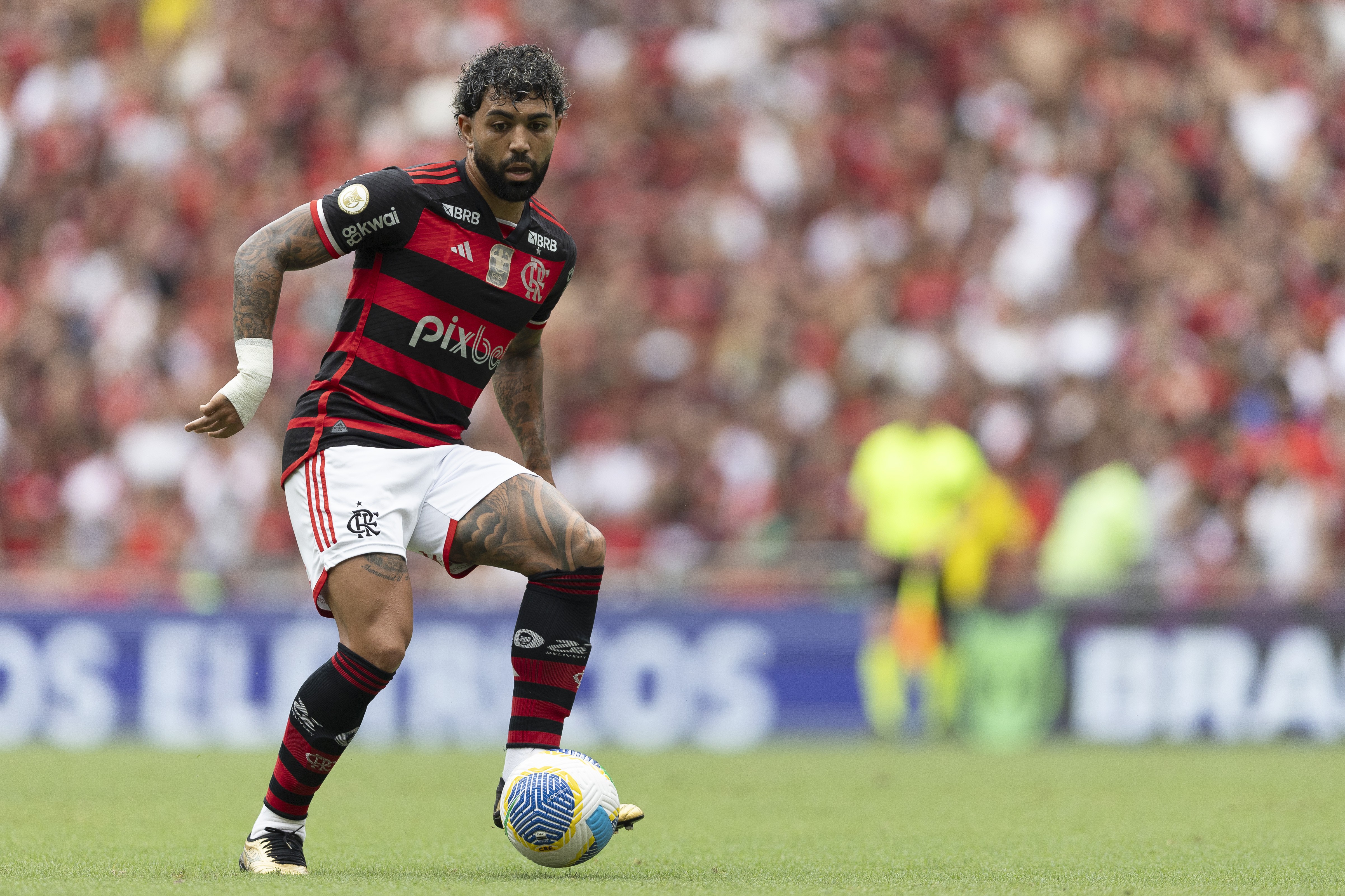 Gabigol se despede do Flamengo e deixa possível retorno no ar: "Hoje é ...