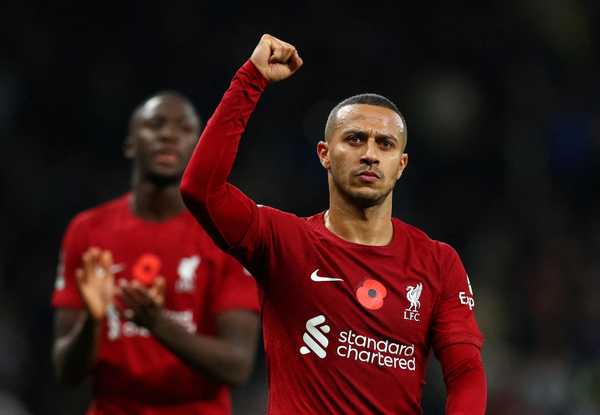 Times da Premier League anunciam barca de jogadores; veja lista ...