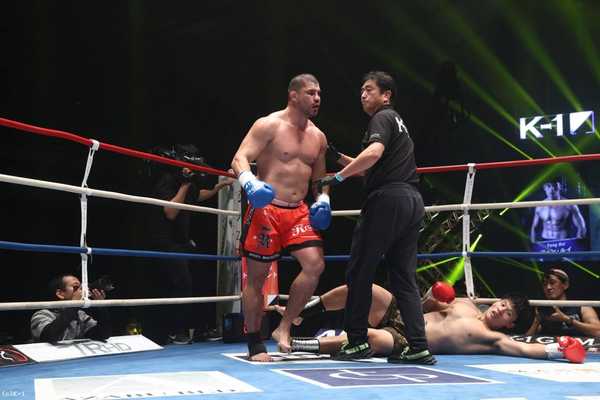 Mundo da Luta: campeão mundial do K-1 revela que lutou GP lesionado | combate | ge