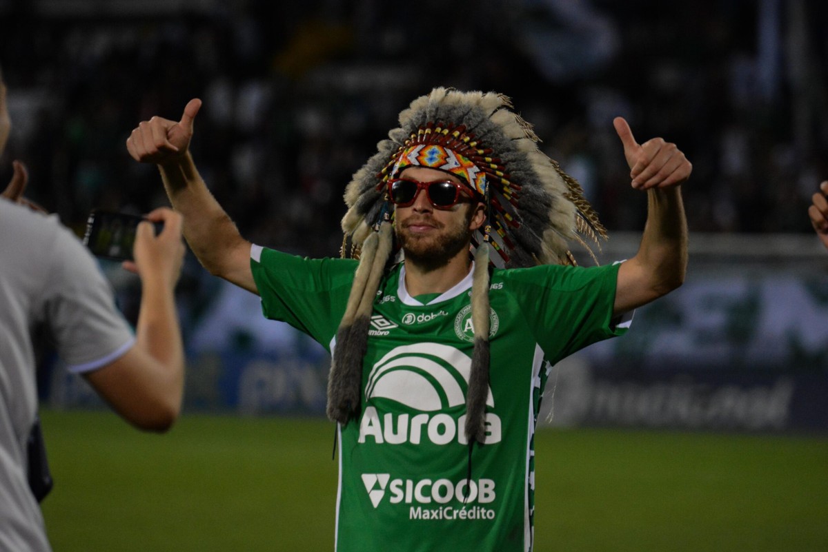 Meia Thomás Bedinelli e zagueiro Habraão são os novos reforços da ...