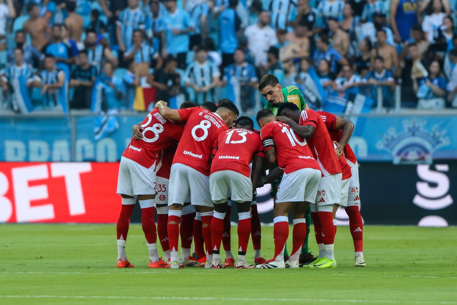 Inter mantém postura "pés no chão" mesmo com vantagem no Gre-Nal | Ge