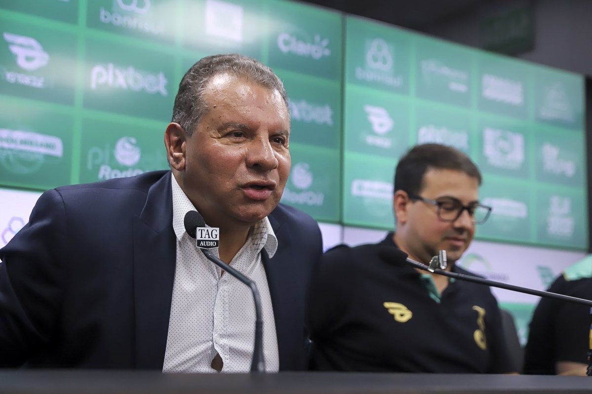 Celso Roth é apresentado no Juventude, fala em reconstrução e já ...