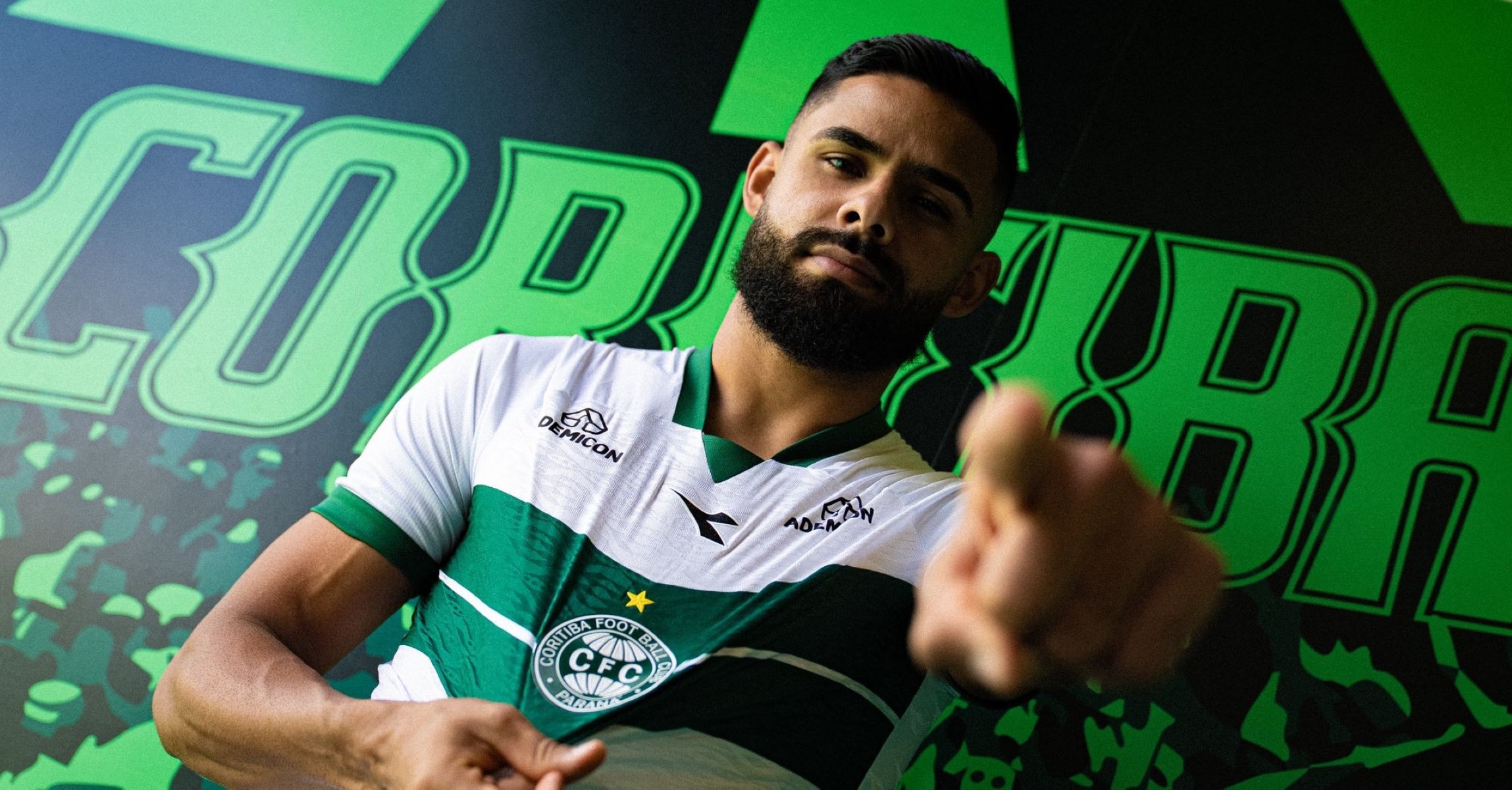 Coritiba anuncia contratação do lateral-esquerdo Felipe Jonatan | Ge