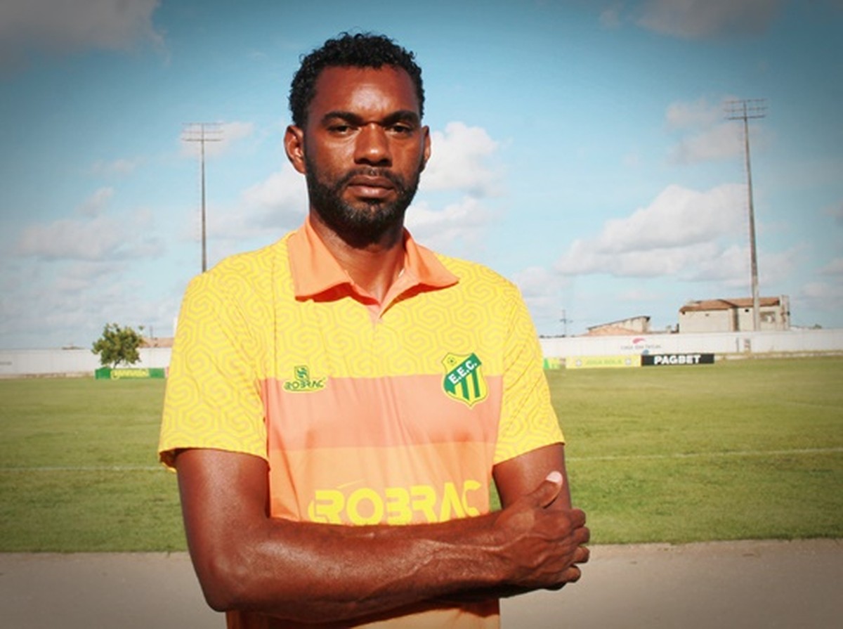 Estanciano anuncia retorno do técnico Ronildo Batalha ao comando da ...