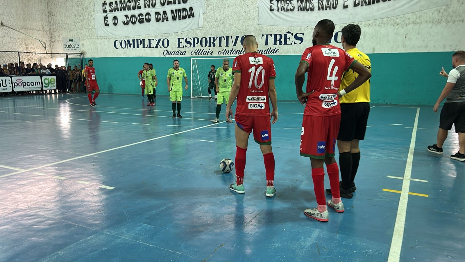 Três Rios é punida e terá que jogar próximo jogo com portões fechados ...