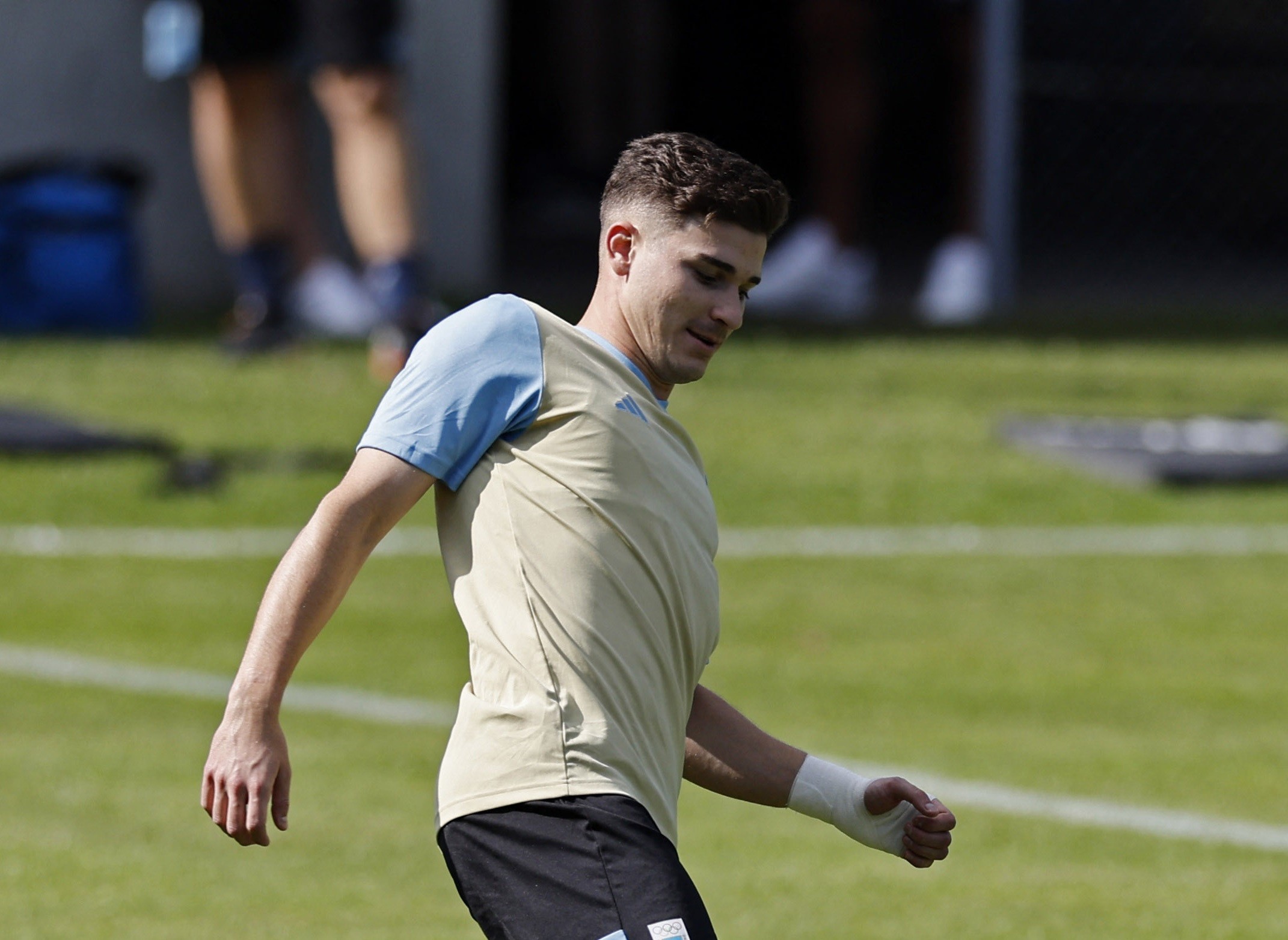 Álvarez admite frustração no City e recebe resposta de Guardiola ...