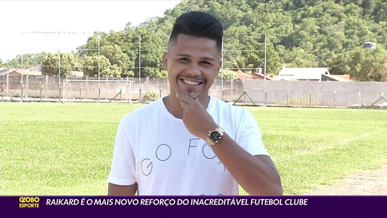 Raikard, ex-Baré, veste a camisa do Inacreditável Futebol Clube: "não ...