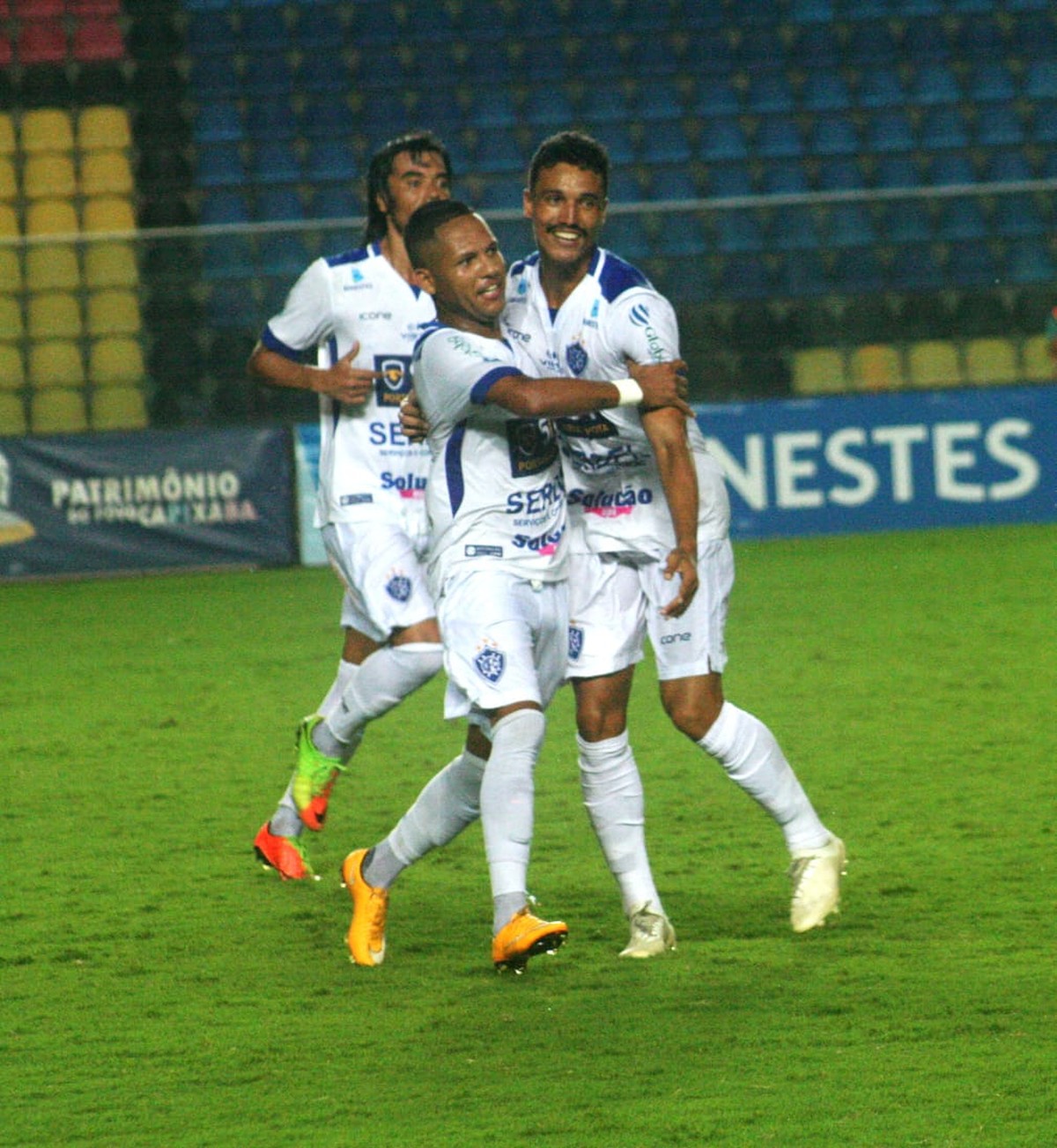Carlos Vitor lamenta "bobeada" em gol do Real, mas mantém confiança em ...