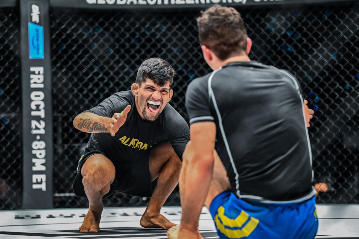 ONE 166: Cleber Sousa promete luta agressiva contra Osamah Almarwai | Ge