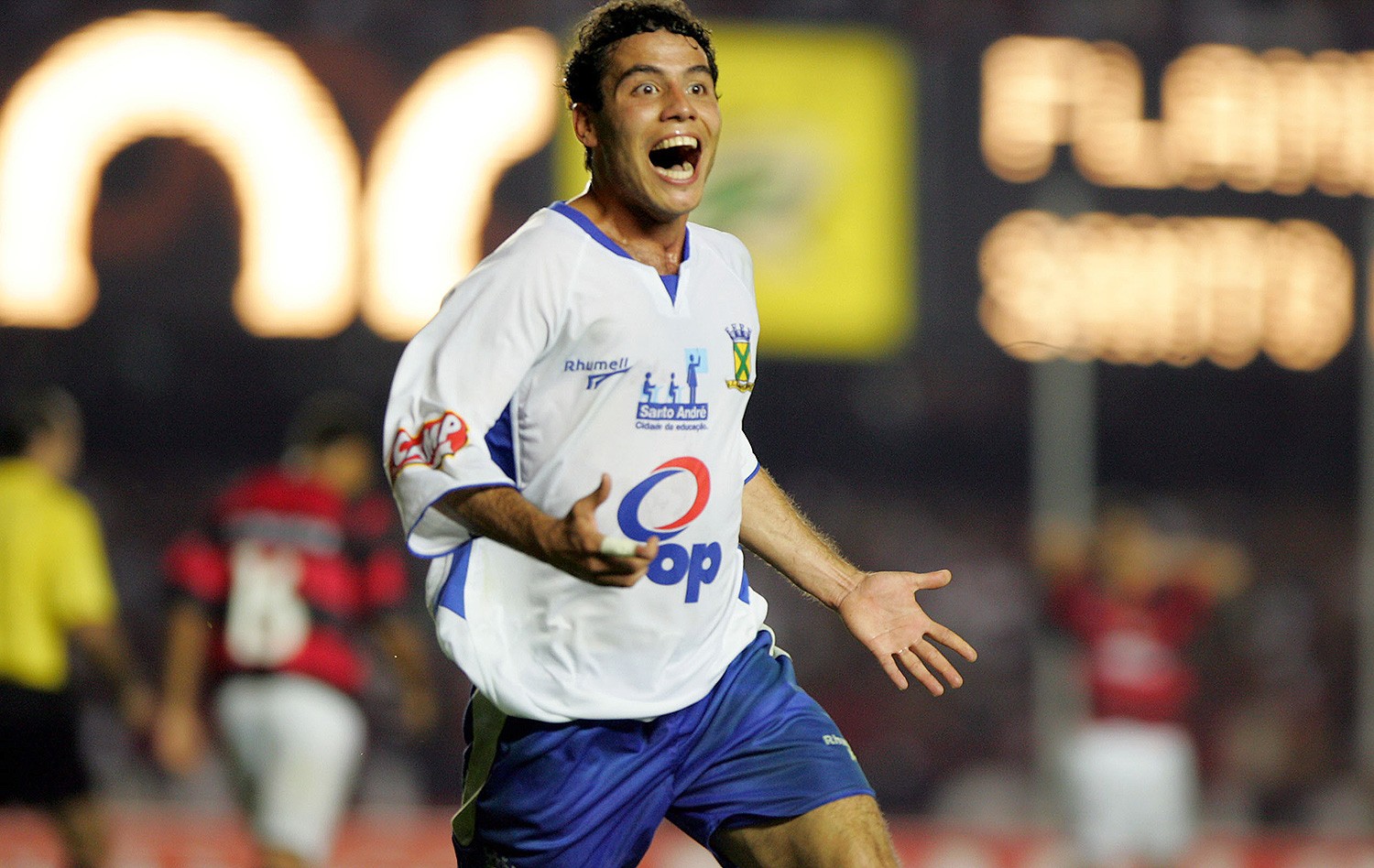 Athirson diz que jogou machucado a final Flamengo x Santo André em 2004: "Não podia nem estar no ...