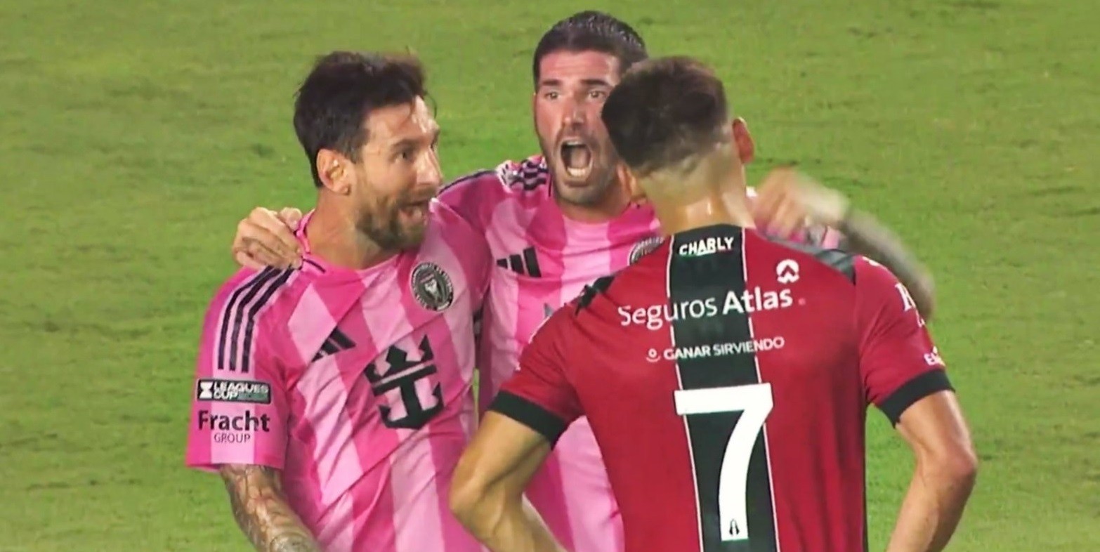 Messi pede desculpas por gritar na cara de rival em celebração de gol ...